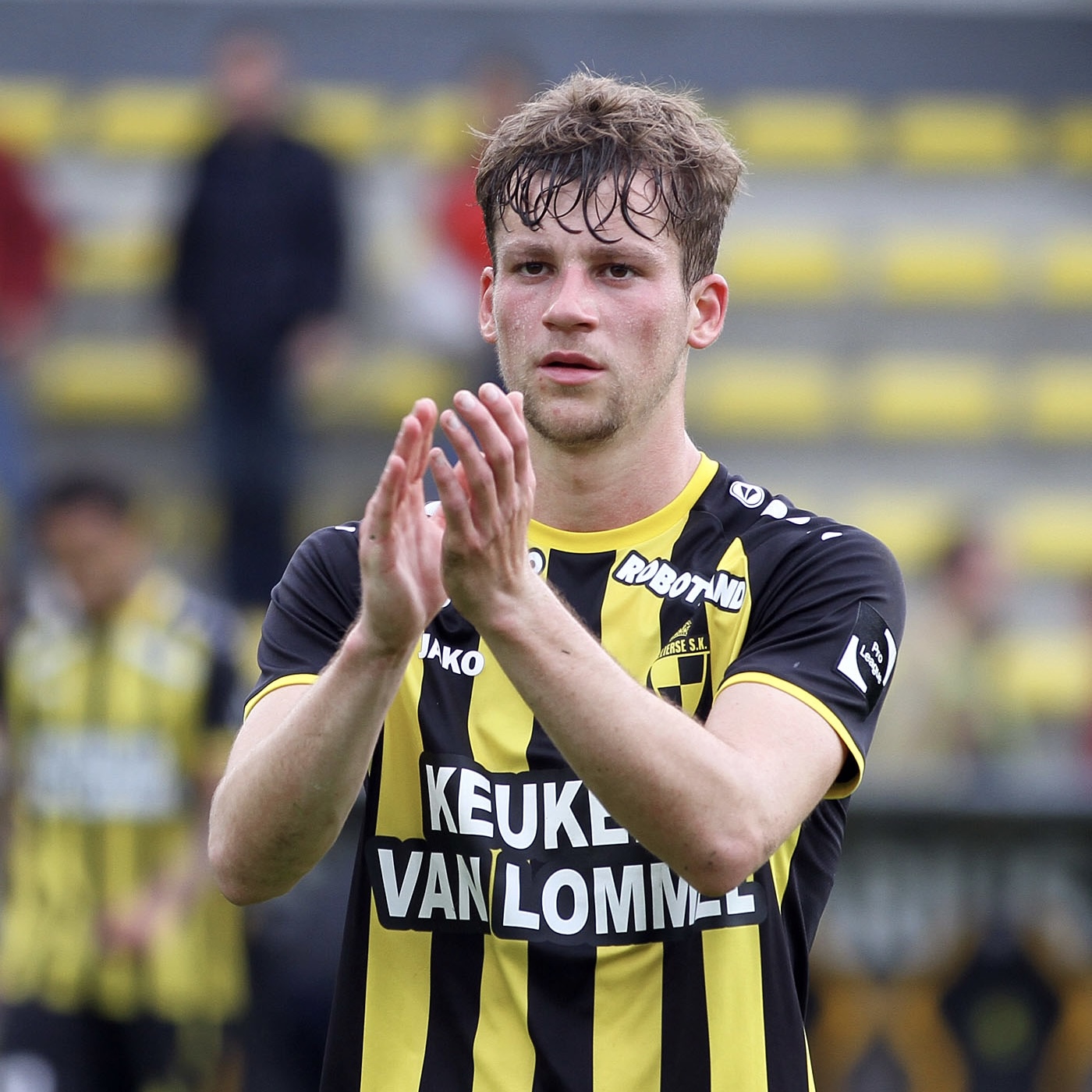 De Schrijver out met knieletsel | Lierse